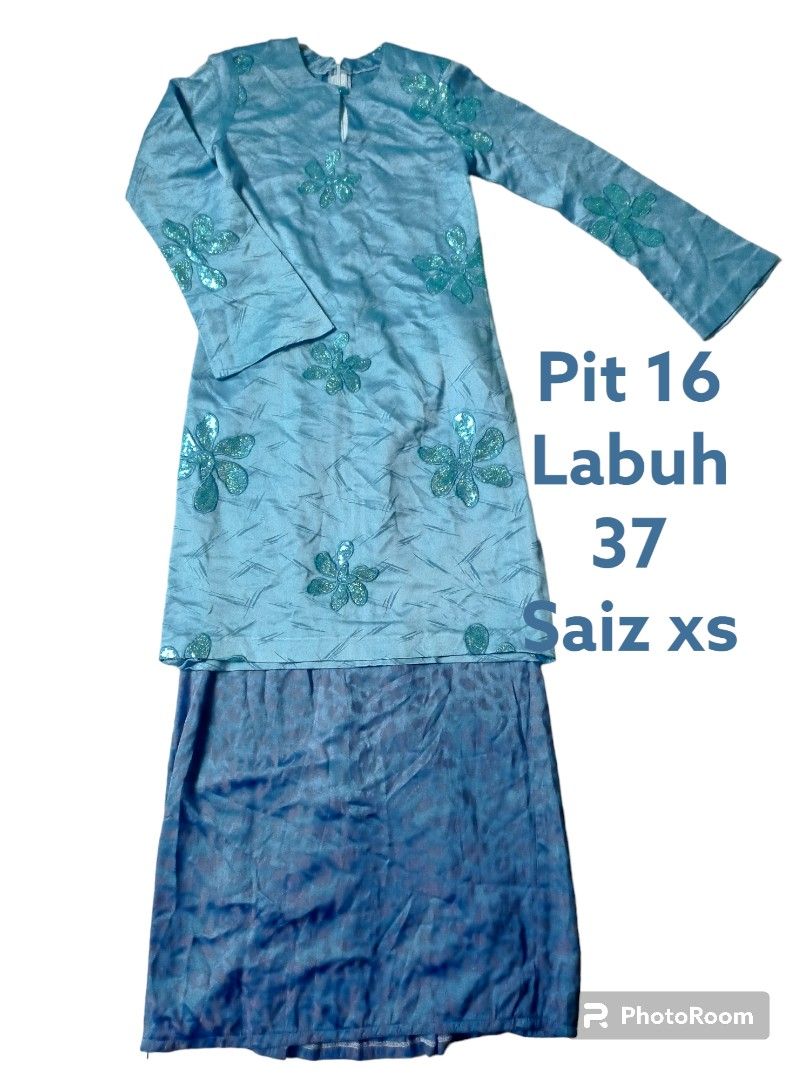 Baju kurung pesak, Women's Fashion, Muslimah Fashion, Baju Kurung ...