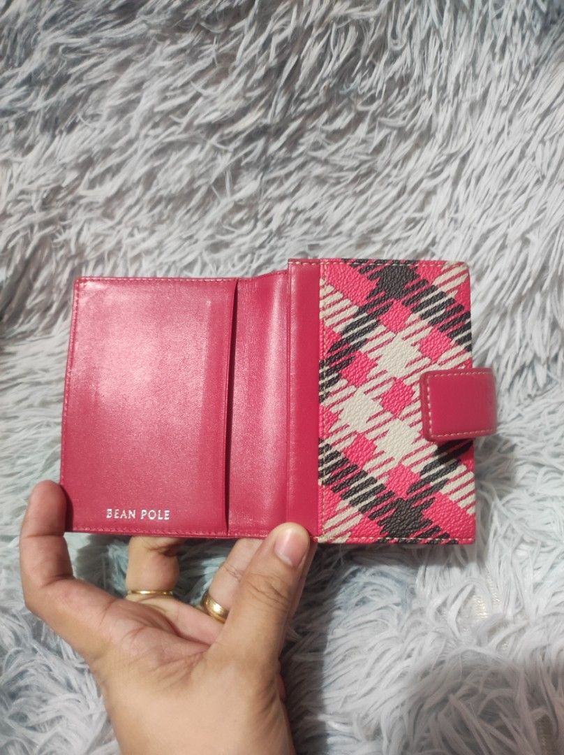 Beanpole card wallet, Women's Fashion, Bags & Wallets, Wallets & Card ...