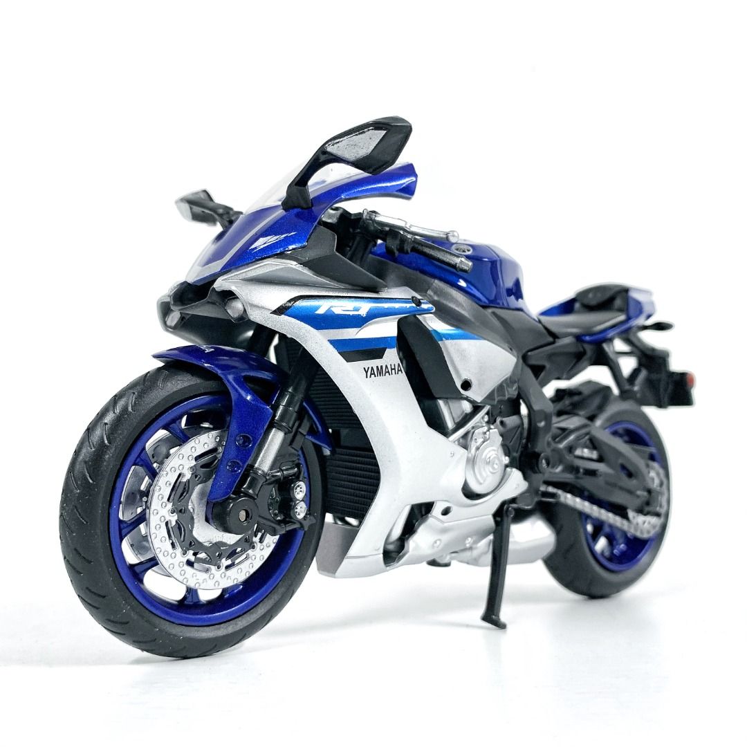 BNIB Yamaha R1 1:12 Scale Model, Motorcycles, Motorcycle Accessories on ...