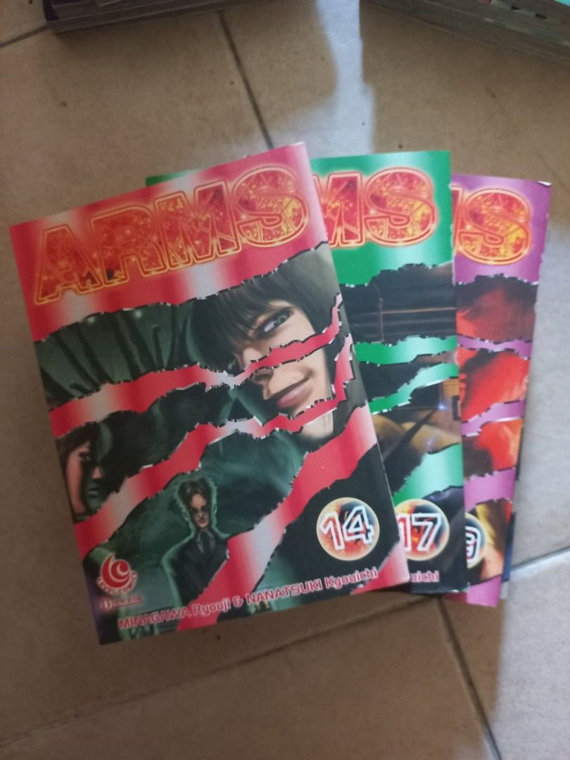BUKU KOMIK ARMS PRELOVED BEKAS LEVEL COMIC RATING DEWASA ELEX MEDIA ...