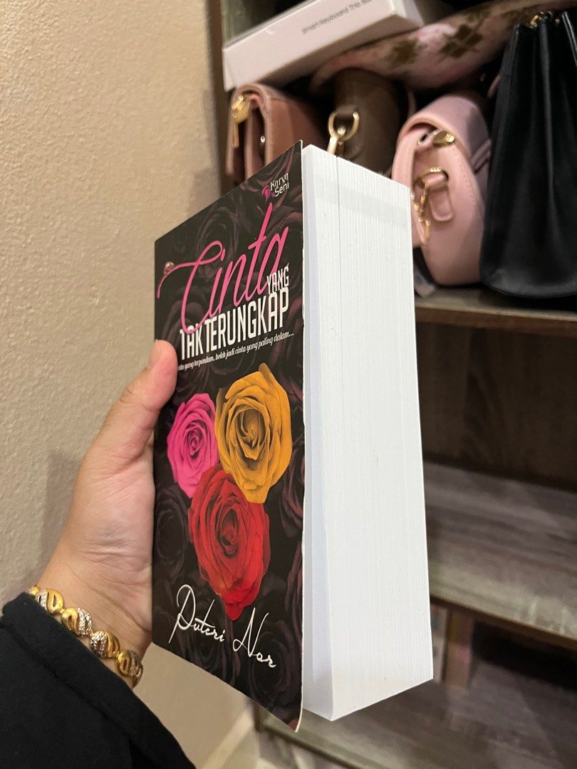 Cinta Tak terungkap, Hobbies & Toys, Books & Magazines, Storybooks on ... Cinta Tak terungkap, Hobbies & Toys, Books & Magazines, Storybooks on ...