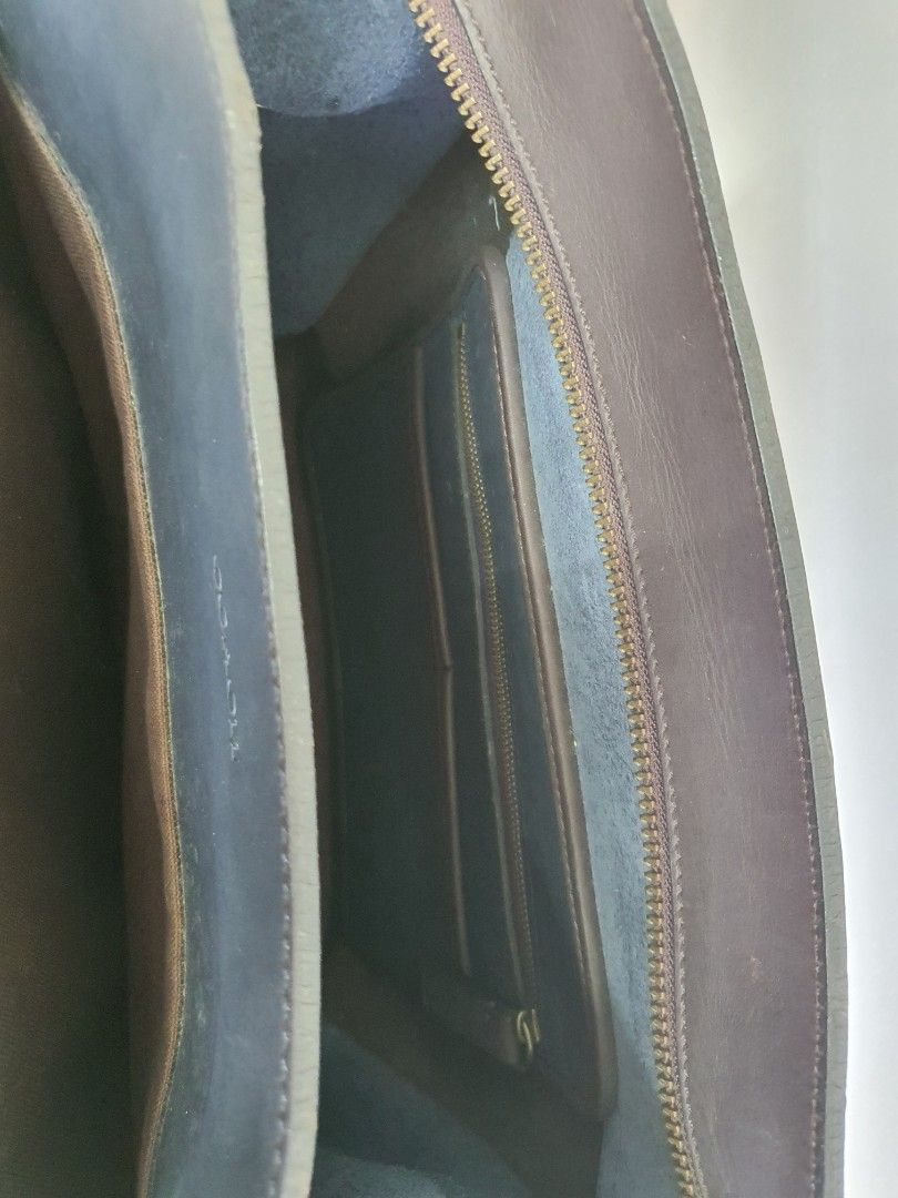 Coach 70725 Leather Tote Unisex, Men's Fashion, Bags, Briefcases on ...