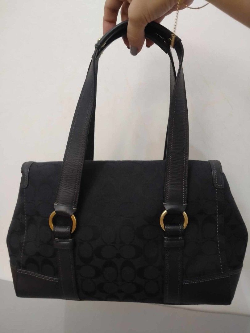 COACH HAMPTONS COLLECTION, Women's Fashion, Bags & Wallets, Shoulder ...