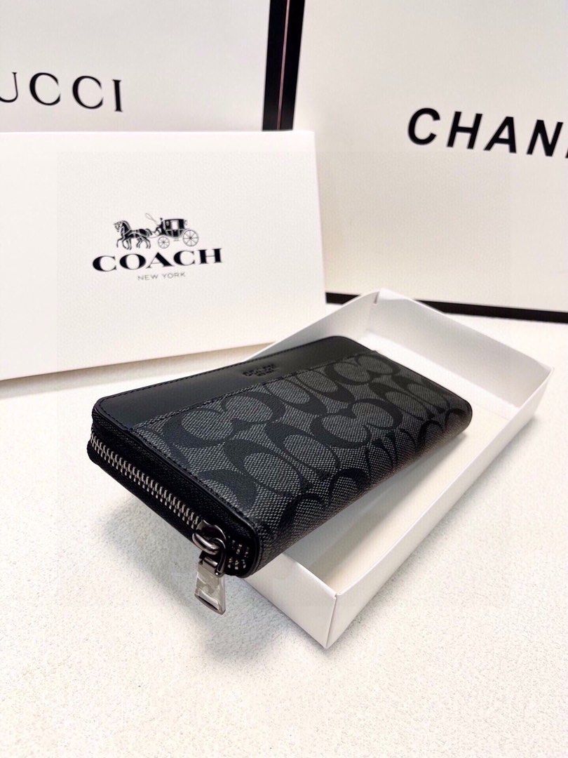 Coach Wallet, Men's Fashion, Watches & Accessories, Wallets & Card ...