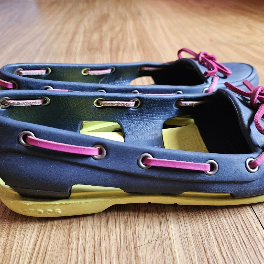 Crocs Topsider Shoes, Women's Fashion, Footwear, Loafers on Carousell