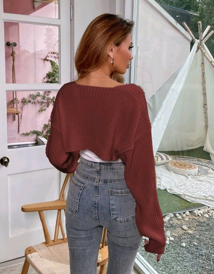 Crop Cardigan in Burgundy Red, Women's Fashion, Coats, Jackets and ...