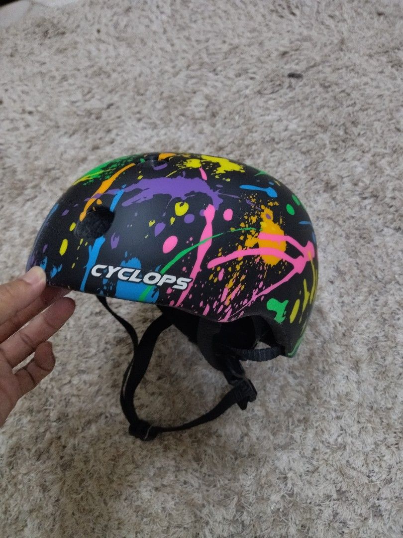 Cyclops Helmets, Sports Equipment, Sports & Games, Skates, Rollerblades ...
