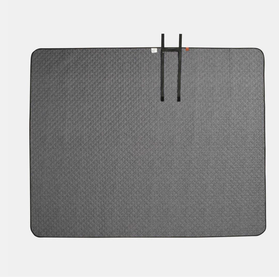 Decathlon picnic mat on Carousell