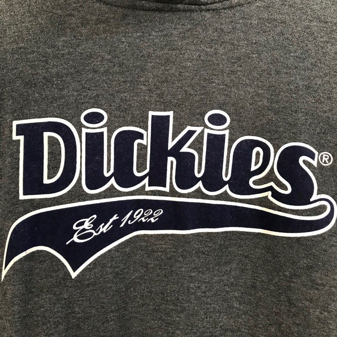 Dickies gamosa script hoodie on Carousell