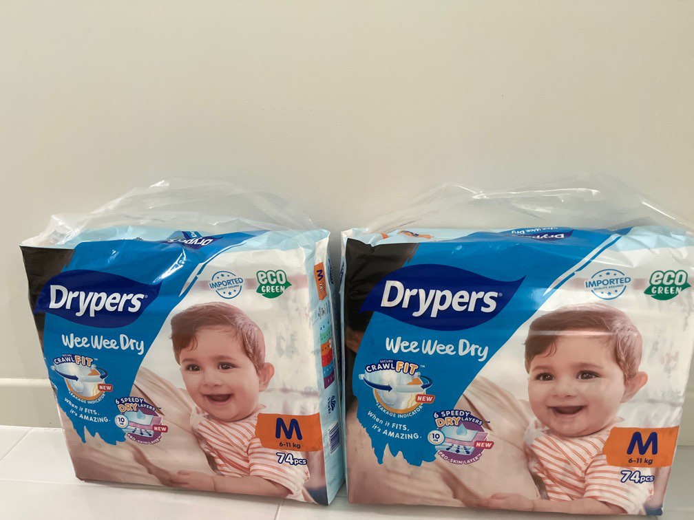 Drypers Wee Wee Dry (M size), Babies & Kids, Bathing & Changing ...