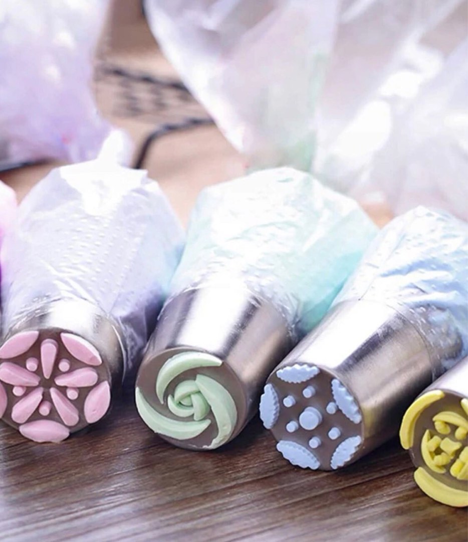 Flower piping nozzles, Hobbies & Toys, Stationery & Craft, Flowers ...