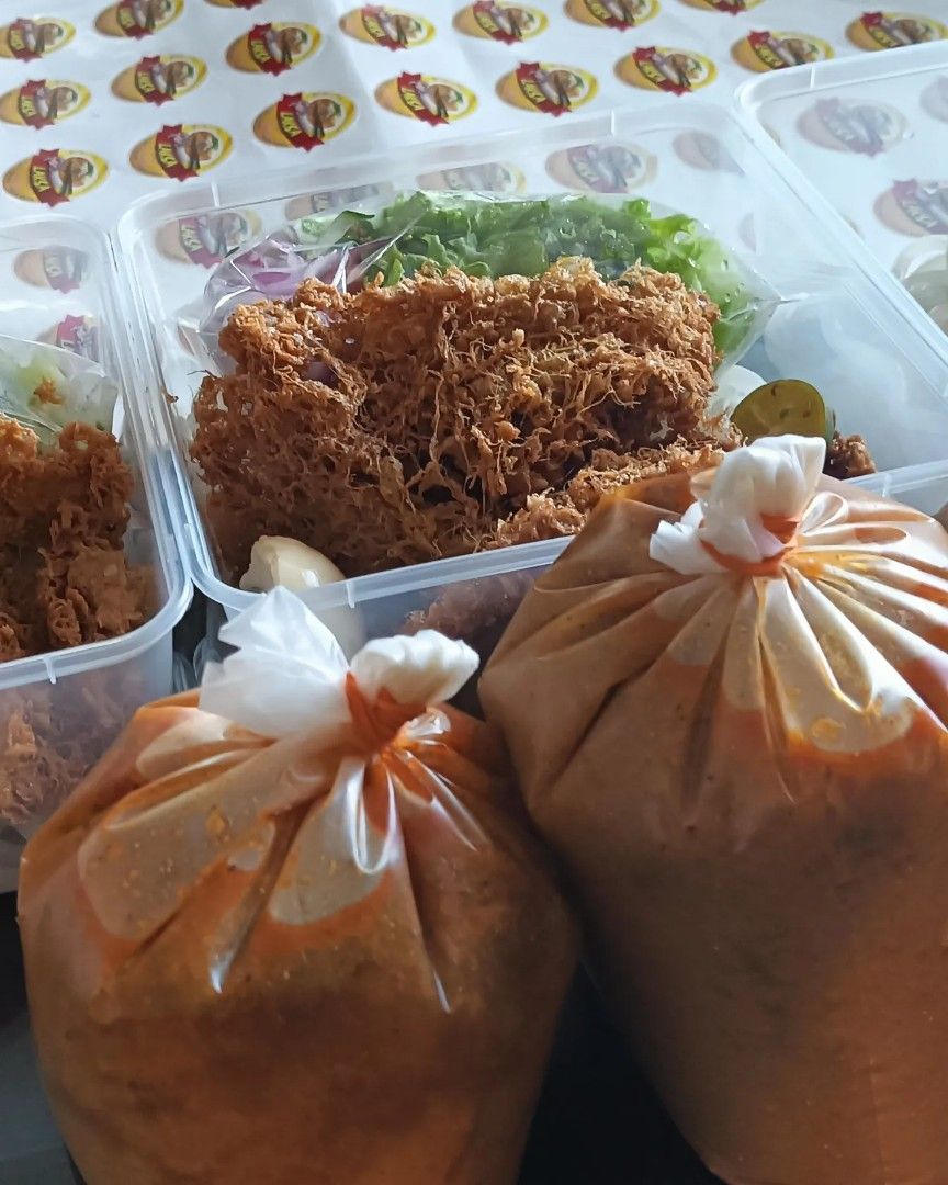 Fuh!!Laksa Telor Sarang & Fuh!!Laksa Original (Telor Rebus), Food ...