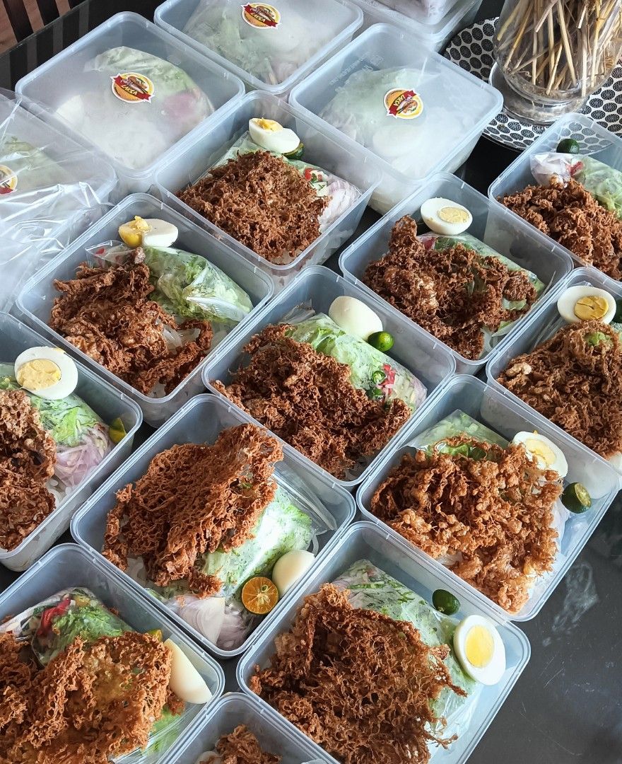 Fuh!!Laksa Telor Sarang & Fuh!!Laksa Original (Telor Rebus), Food ...