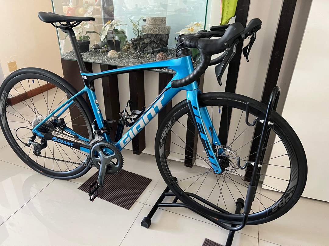 Giant Defy adv 3, Sports Equipment, Bicycles & Parts, Bicycles on Carousell
