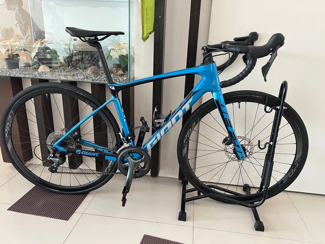 Giant Defy adv 3, Sports Equipment, Bicycles & Parts, Bicycles on Carousell