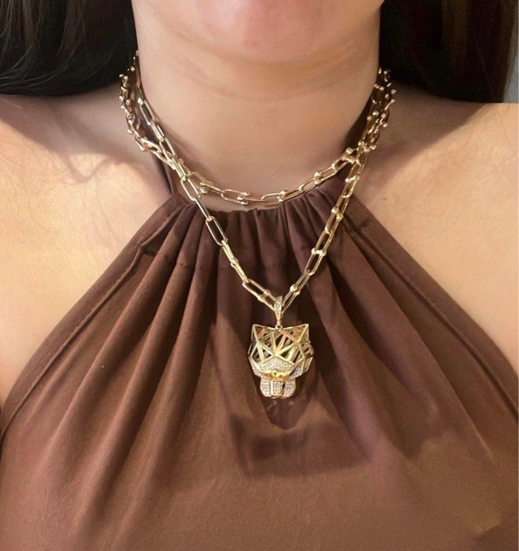 Gold necklace panther on Carousell
