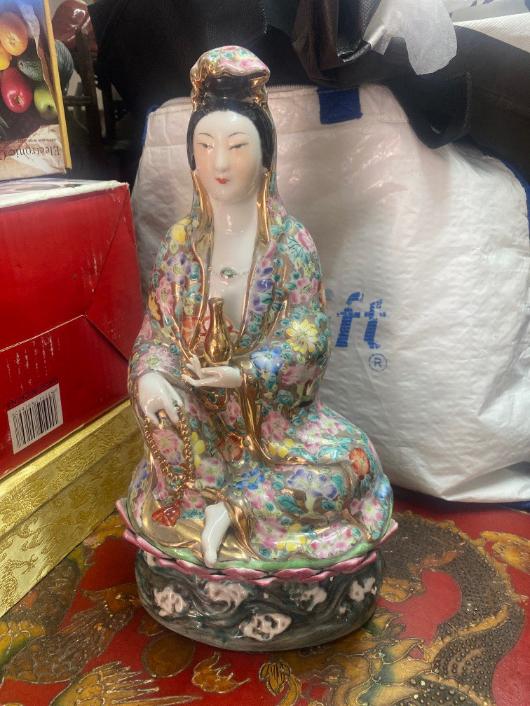 Guang yin Statue, Hobbies & Toys, Memorabilia & Collectibles, Vintage ...