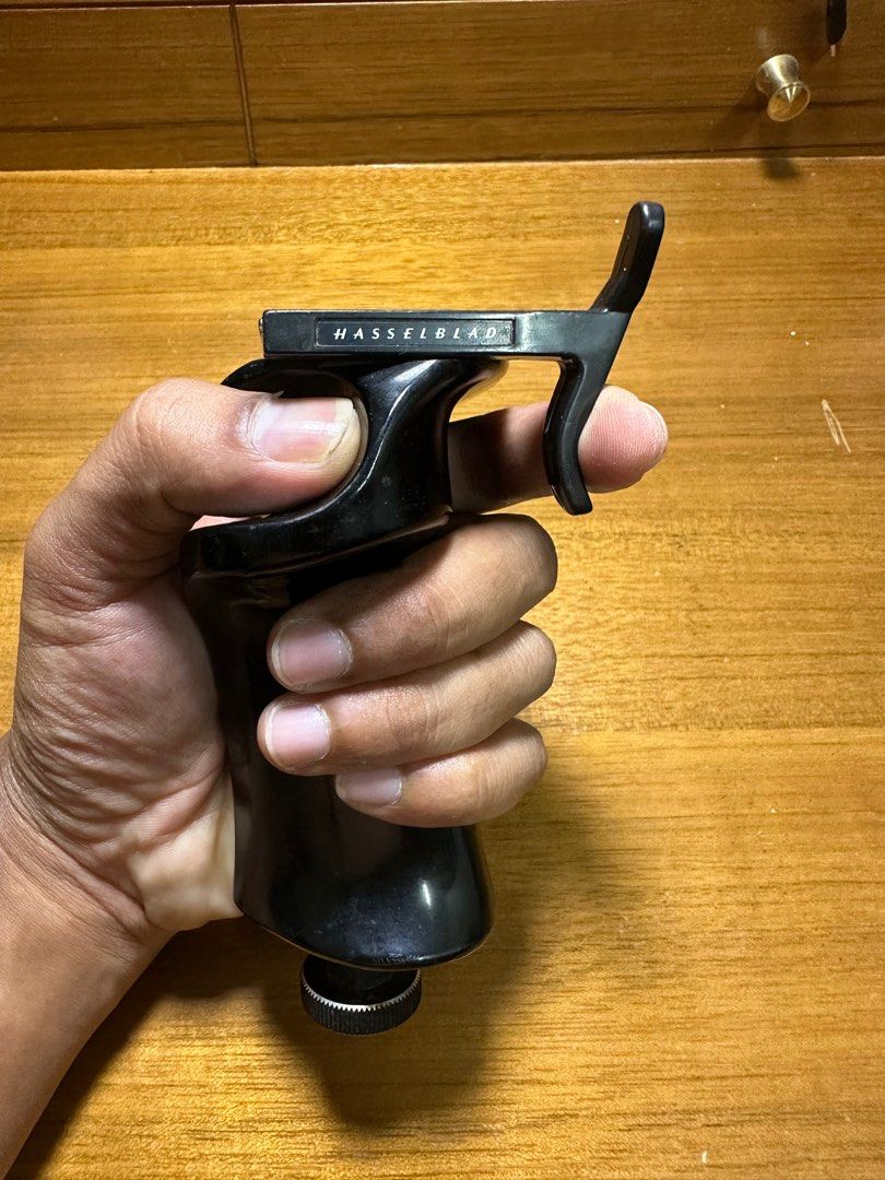 HASSELBLAD LEFT HAND GRIP (RARE), Photography, Photography Accessories ...