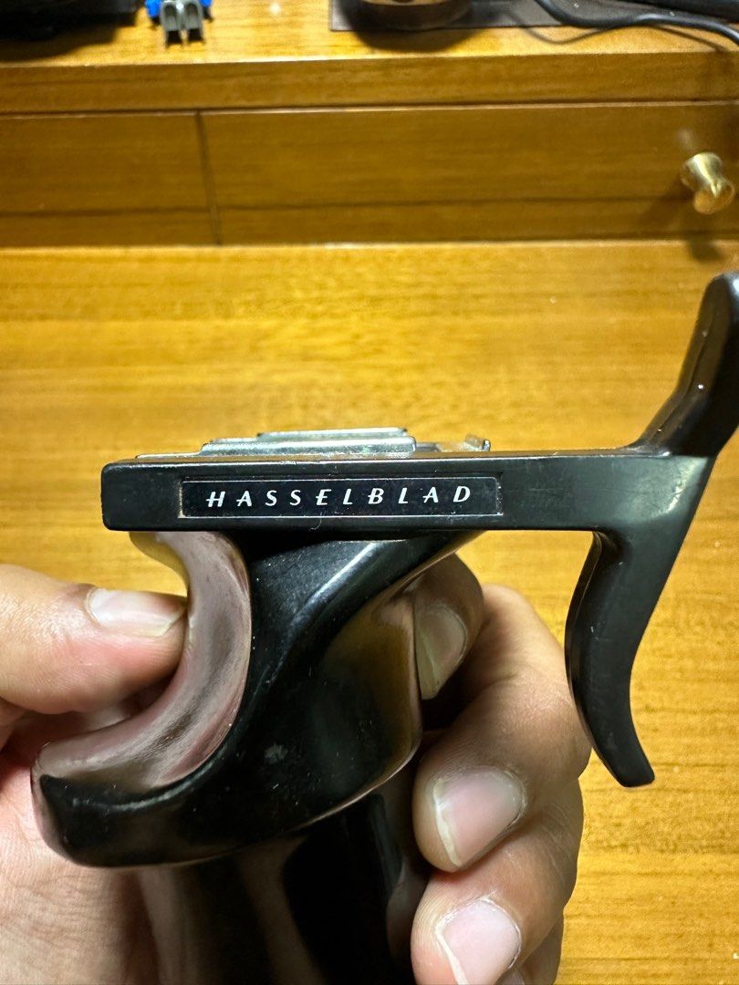 HASSELBLAD LEFT HAND GRIP (RARE), Photography, Photography Accessories ...