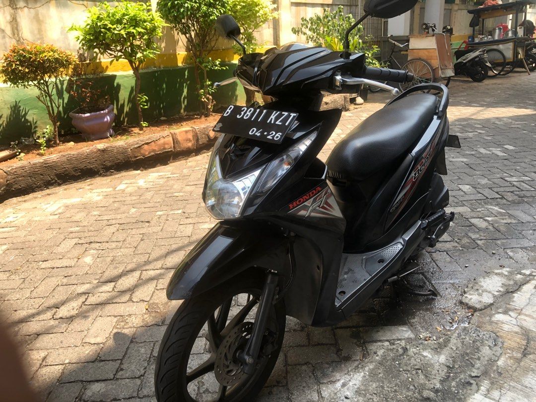 honda beat 2016 pajak hidup, Motor di Carousell
