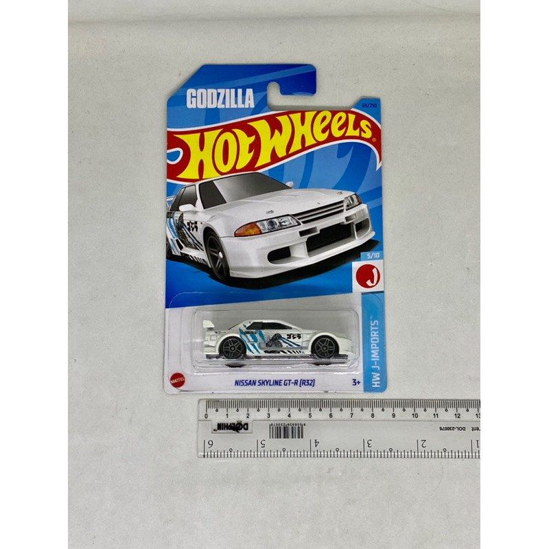 Hot Wheels NISSAN SKYLINE GT-R R32 White GTR Godzilla Racing Sports 64 ...