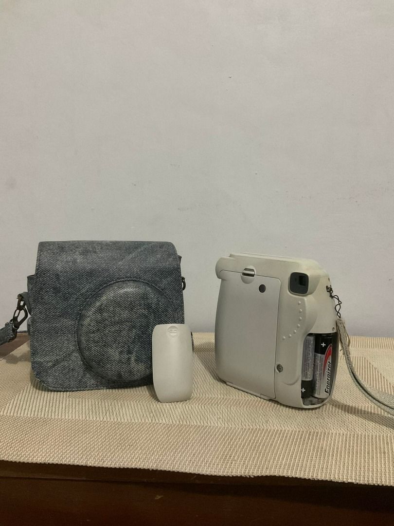 Instax Mini 9, Photography, Cameras on Carousell