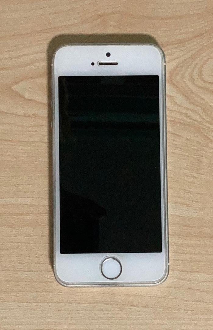 iPhone SE (1st Gen), 128GB, Silver, Mobile Phones & Gadgets, Mobile ...