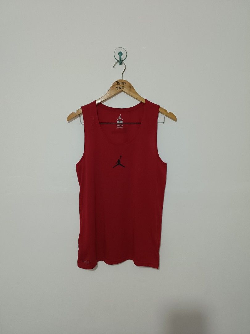 Jordan Sando, Men's Fashion, Activewear on Carousell