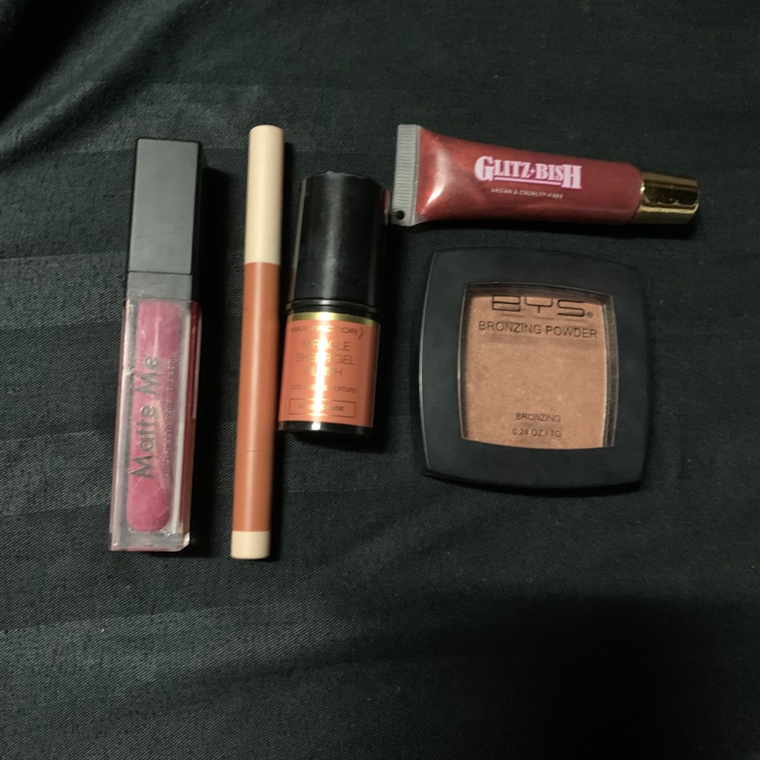 MAKE UP BUNDLE on Carousell