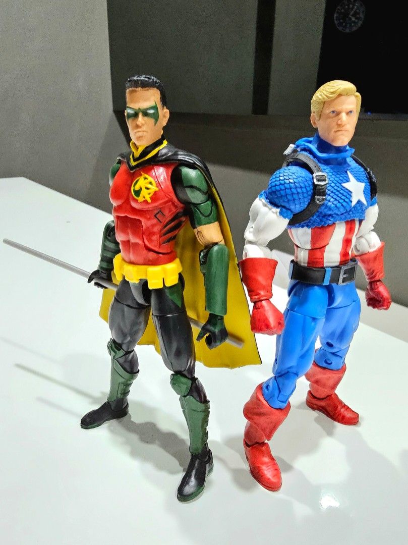 Mattel DC multiverse Red Robin not mcfarlane, Hobbies & Toys, Toys ...