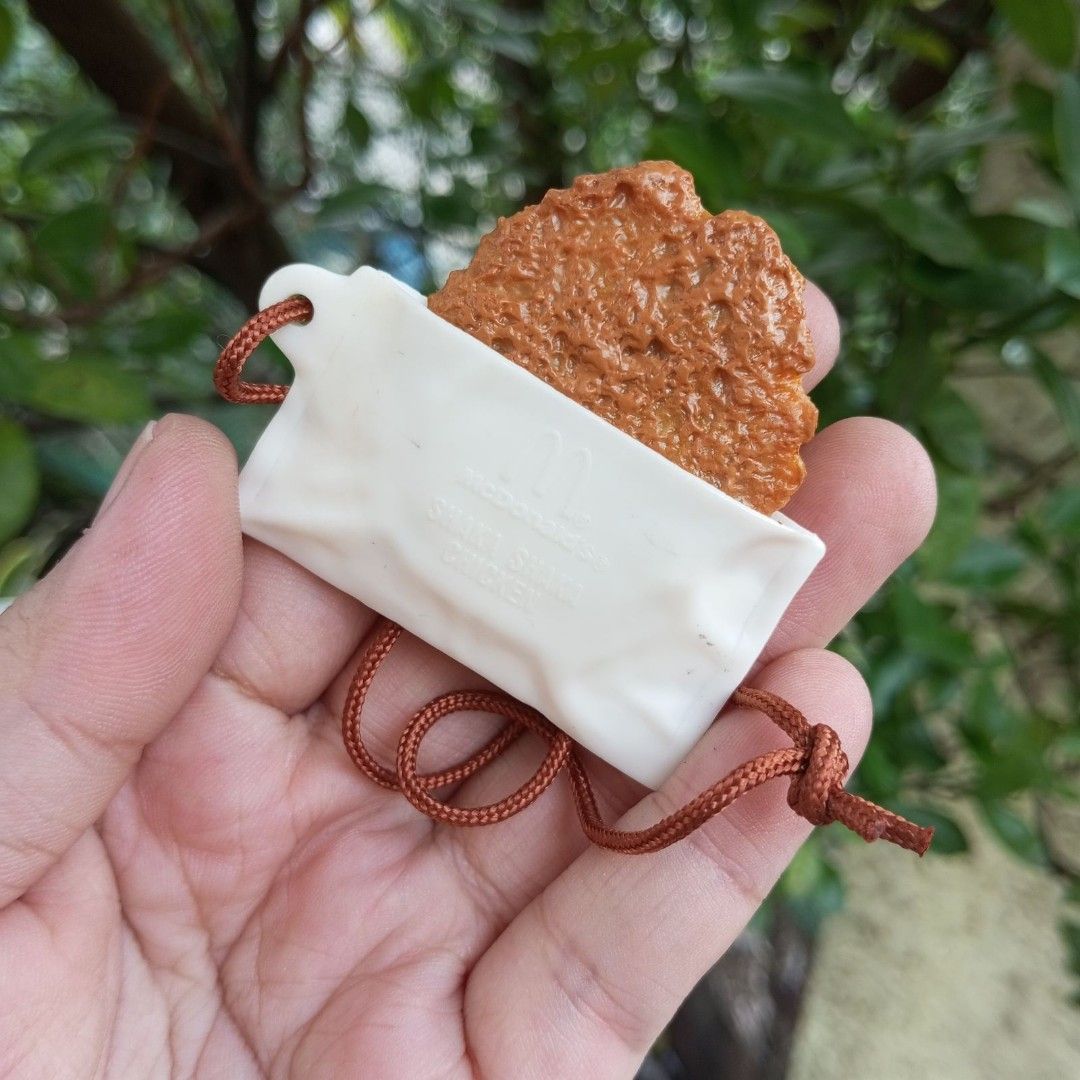 Mcdonald's Japan Edition Shaka Shaka Chicken, Hobbies & Toys, Toys ...