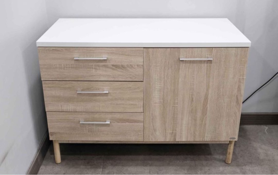 Meja pantry/meja dapur INFORMA, Perabotan Rumah di Carousell