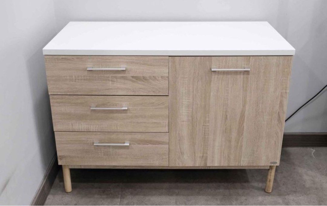 Meja pantry/meja dapur INFORMA, Perabotan Rumah di Carousell