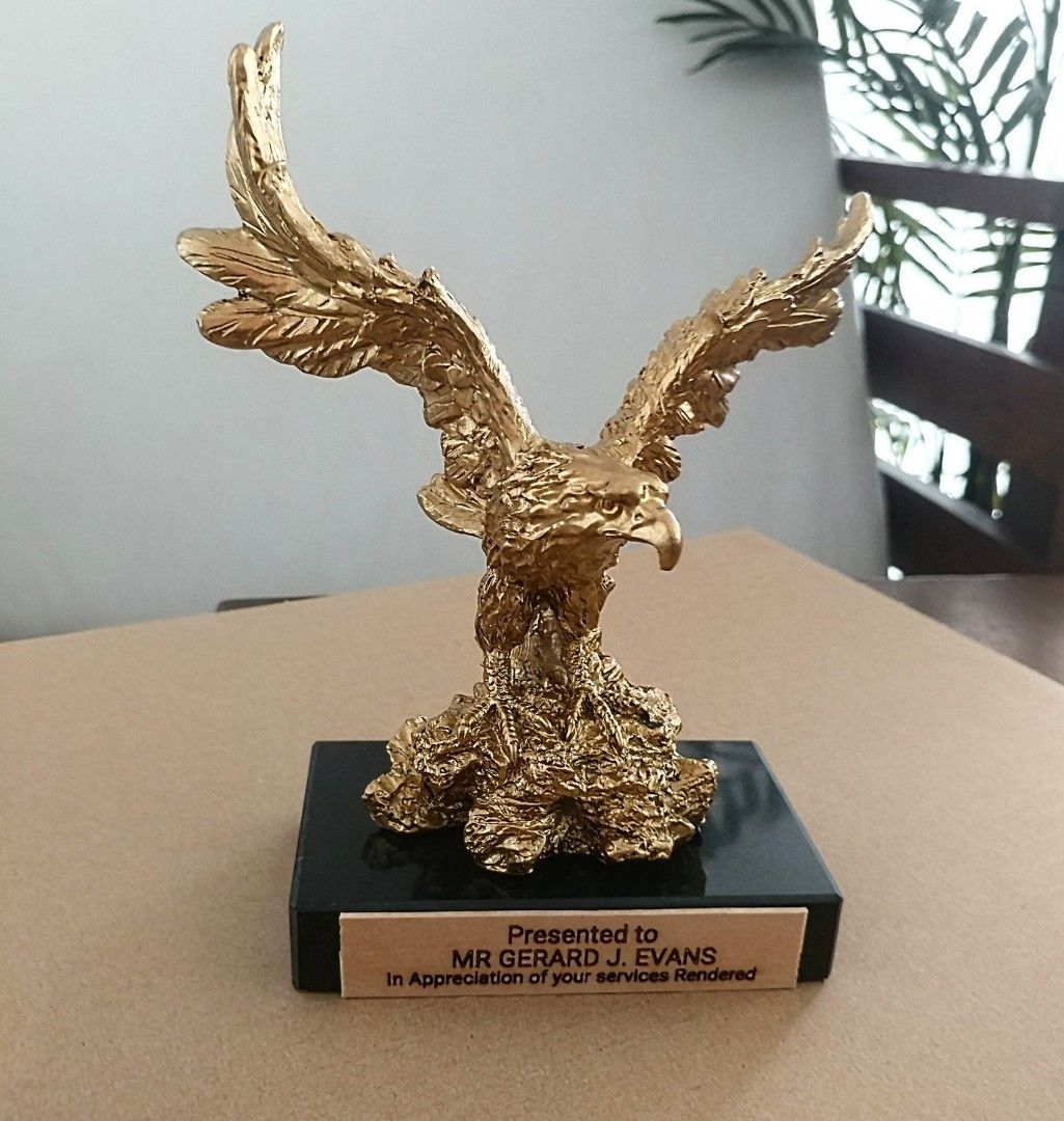 Best Personalised Token of Appreciation awards, gift, etc. Golden Eagle ...