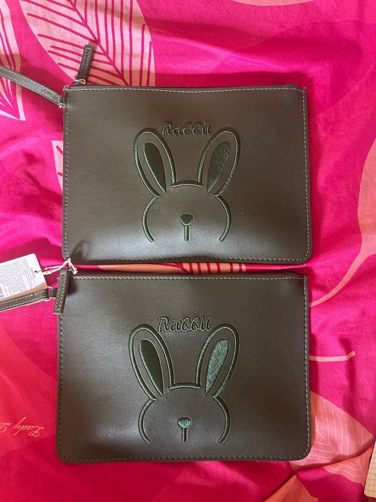 MINISO Pouch (Army Green), Women's Fashion, Bags & Wallets, Purses ...