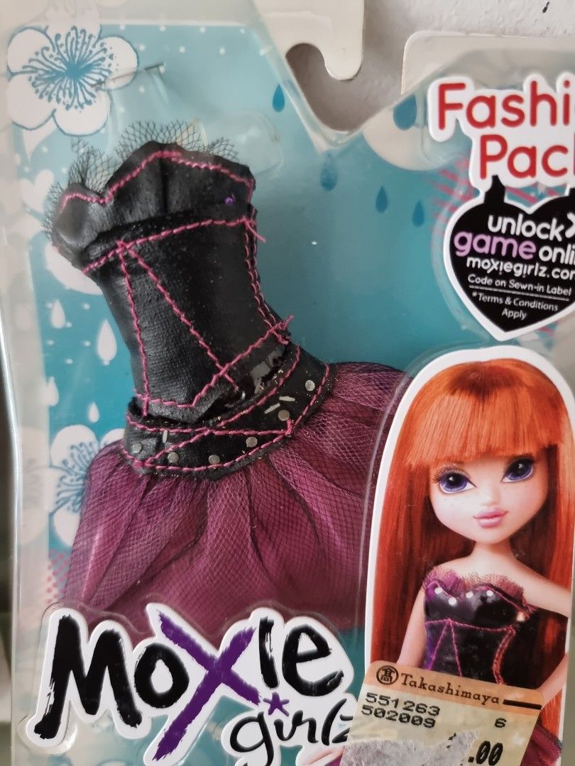Moxie Doll Fashion Pack, Hobbies & Toys, Toys & Games on Carousell