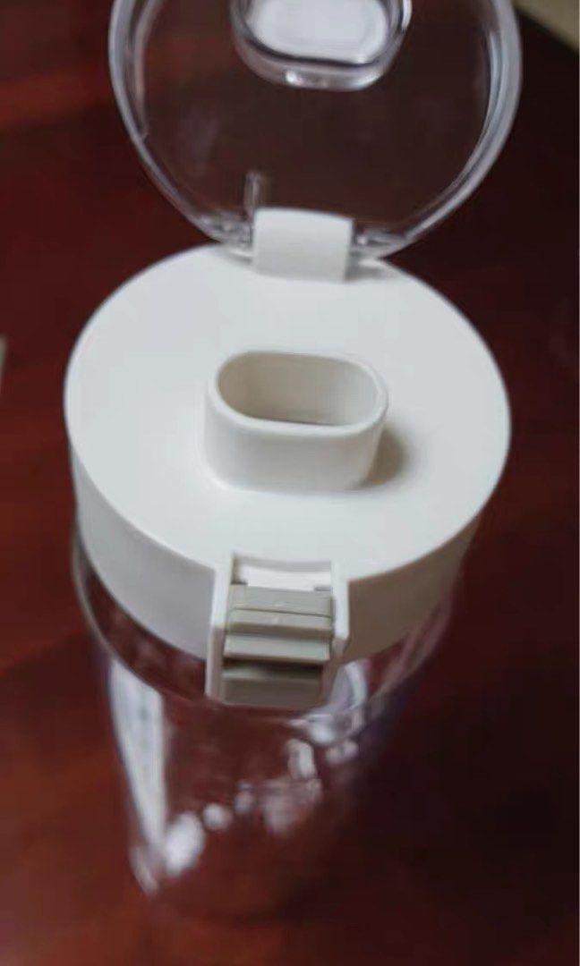 MUJI Water Bottle 550ml white clear colour, Furniture & Home Living, Kitchenware & Tableware ...