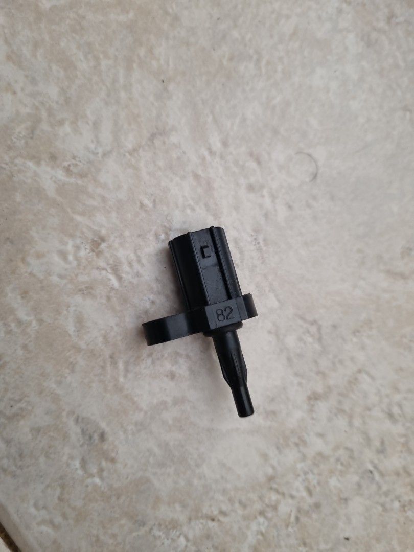 Mv agusta IAT(INTAKE AIR TEMPERATURE) sensor, Motorcycles, Motorcycle ...