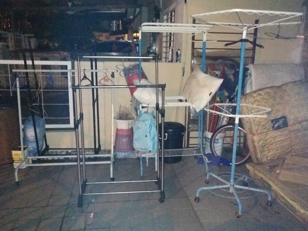 (NEW) hanger railing rack, rak penyangkut baju吊衣架 , clothes hanging ...