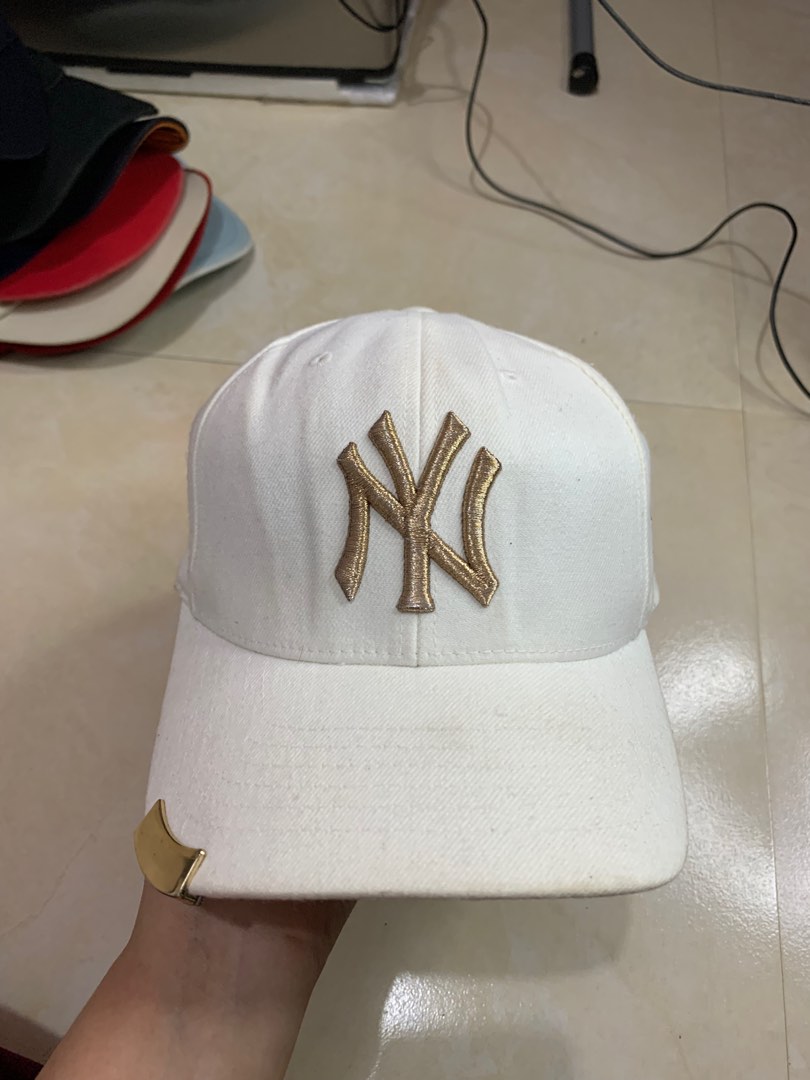 New York Yankees MLB Close Cap on Carousell