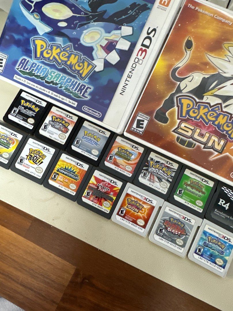 Nintendo 3DS XL Pikachu Pokémon Limited Edition with games, Video ...