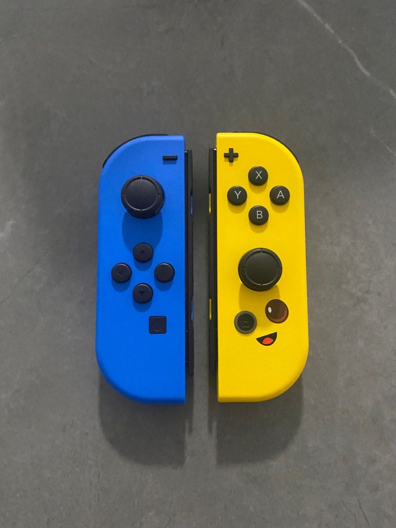Nintendo Switch Joycons, Video Gaming, Gaming Accessories, Controllers on Carousell