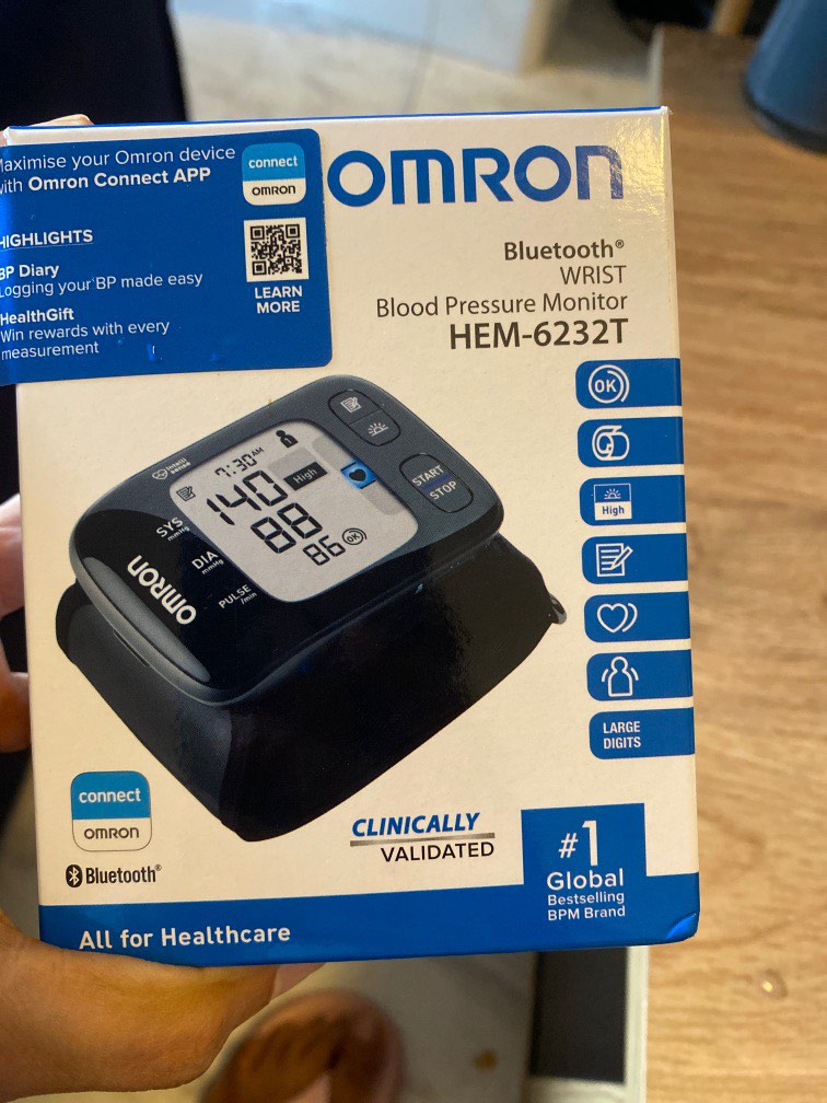 Omron Blood Pressure Monitor wrist watch, Health & Nutrition, Health ...