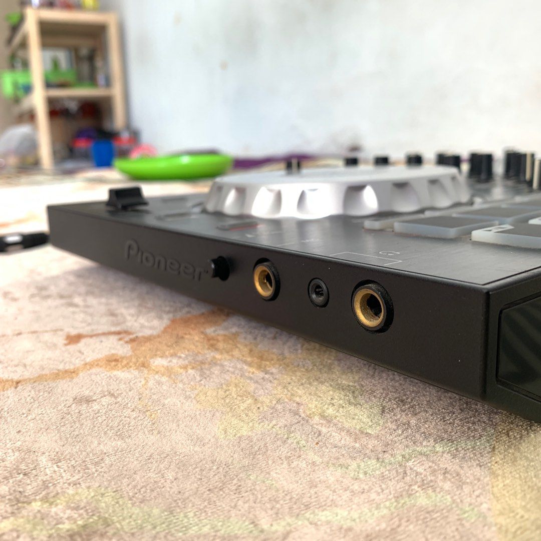 Pioneer DDJ-SB serato, Musik & Media, Alat di Carousell