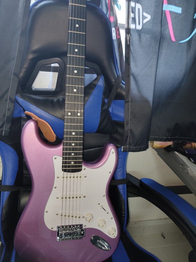 Preloved purple guitar stratocaster st, Audio, Soundbars, Speakers ...