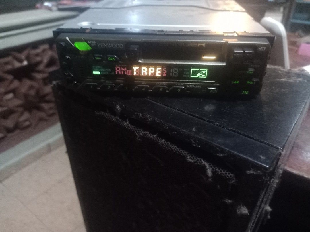 radio kereta lama, Hobbies & Toys, Collectibles & Memorabilia, Vintage ...