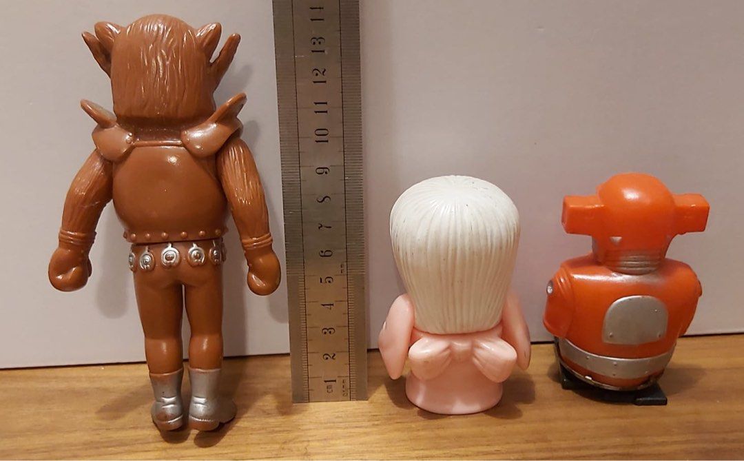 S14 70/80年代 懷舊玩具 搪膠 sofubi 冒險貓怪 鬼太郎婆婆 鐵金剛 red baron popy bullmark 價錢請看內文, 興趣及遊戲, 收藏品及紀念品, 古董收藏 ...