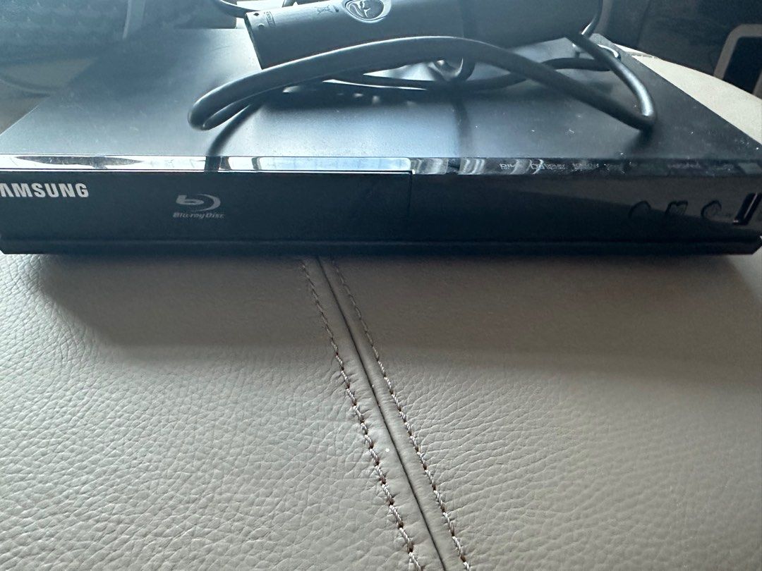 Samsung DVD Player BD -J4500R, TV & Home Appliances, TV & Entertainment ...