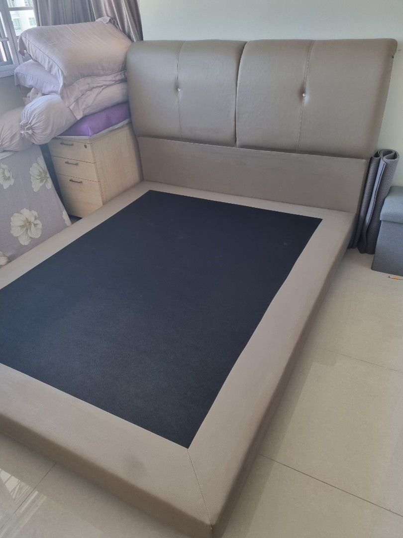 Slumberland bed frame, Furniture & Home Living, Furniture, Bed Frames ...