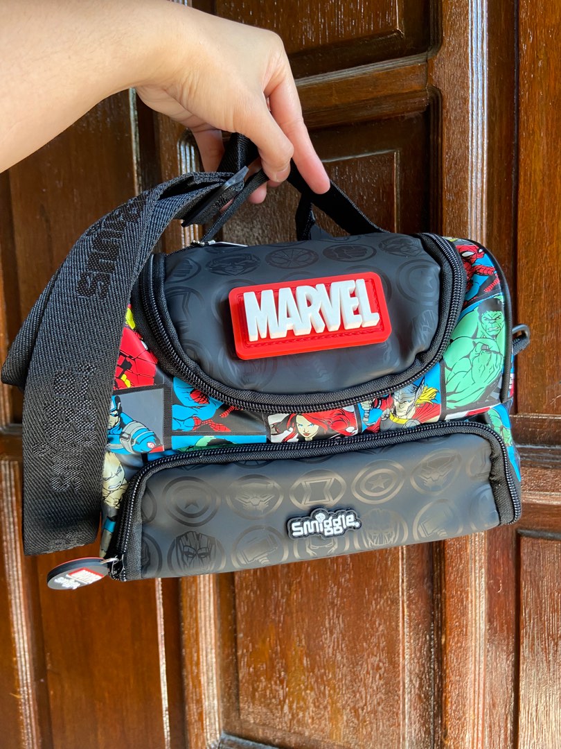 Smiggle marvel lunchbag on Carousell